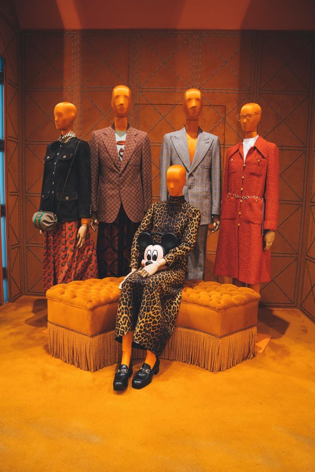 A história da Gucci: origem da marca, sua expansão, crise e como ela ...